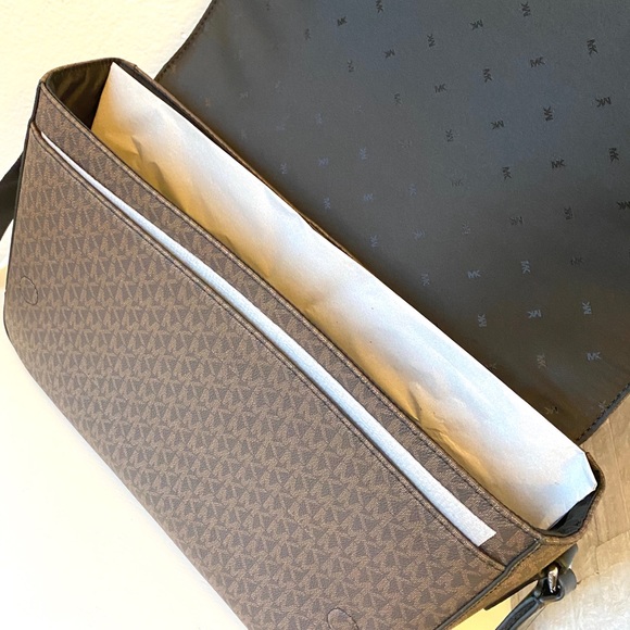 Michael Kors | Bags | Michael Kors Men Harrison Messenger Bag | Poshmark